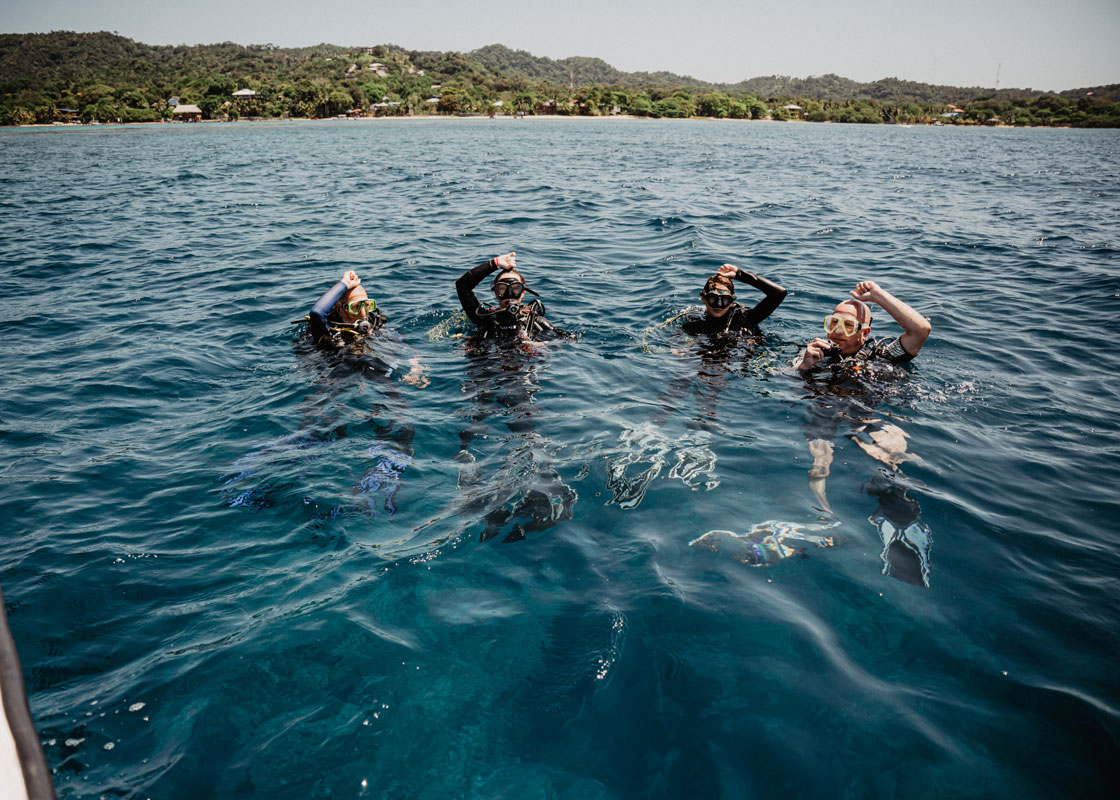 Scuba diving in Roatan | Best Dive Roatan